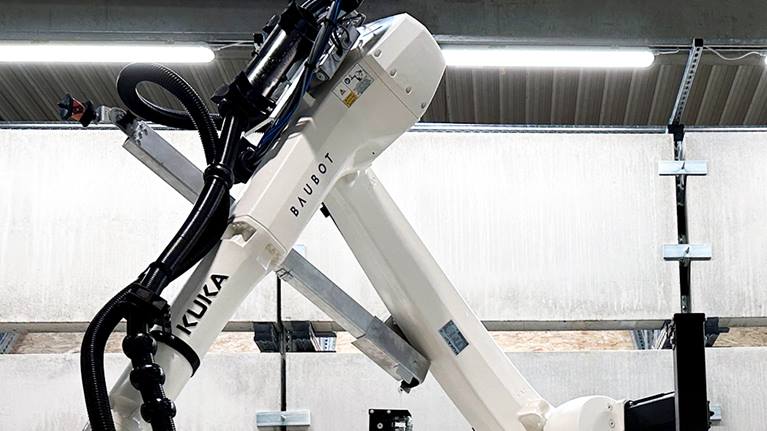 KUKA robots for construction sites – automation for the construction ...