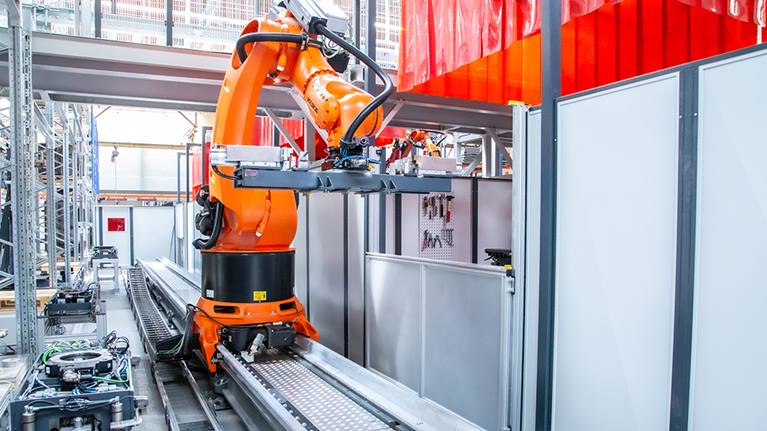 Fully automated boiler welding using KUKA technologies | KUKA