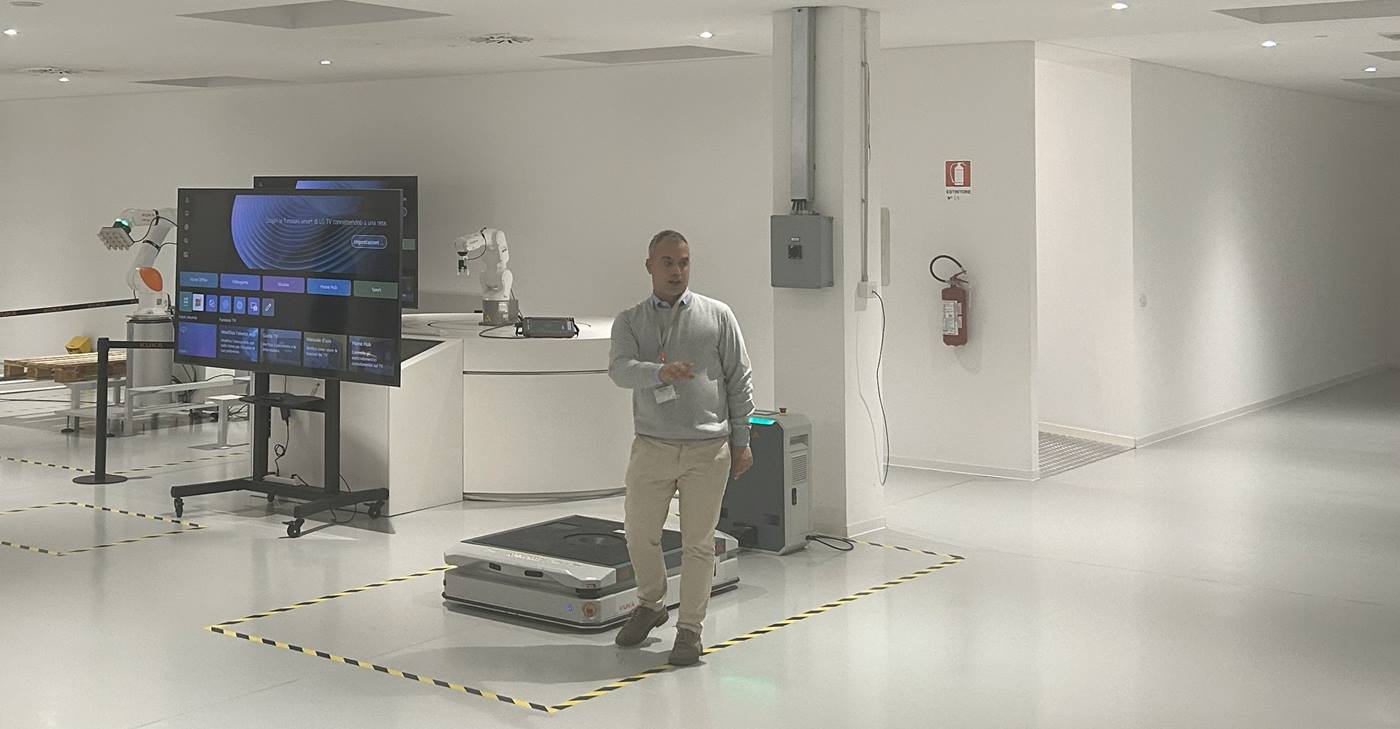 Evento AMR Day al Robotic Hub KUKA | KUKA