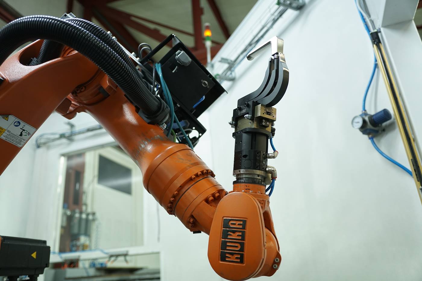 Another integration in the KUKA standard by Nomet | KUKA AG