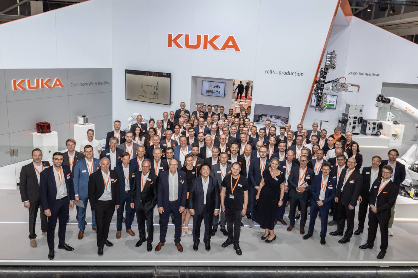 automatica 2022: KUKA shows “product fireworks” | KUKA Global