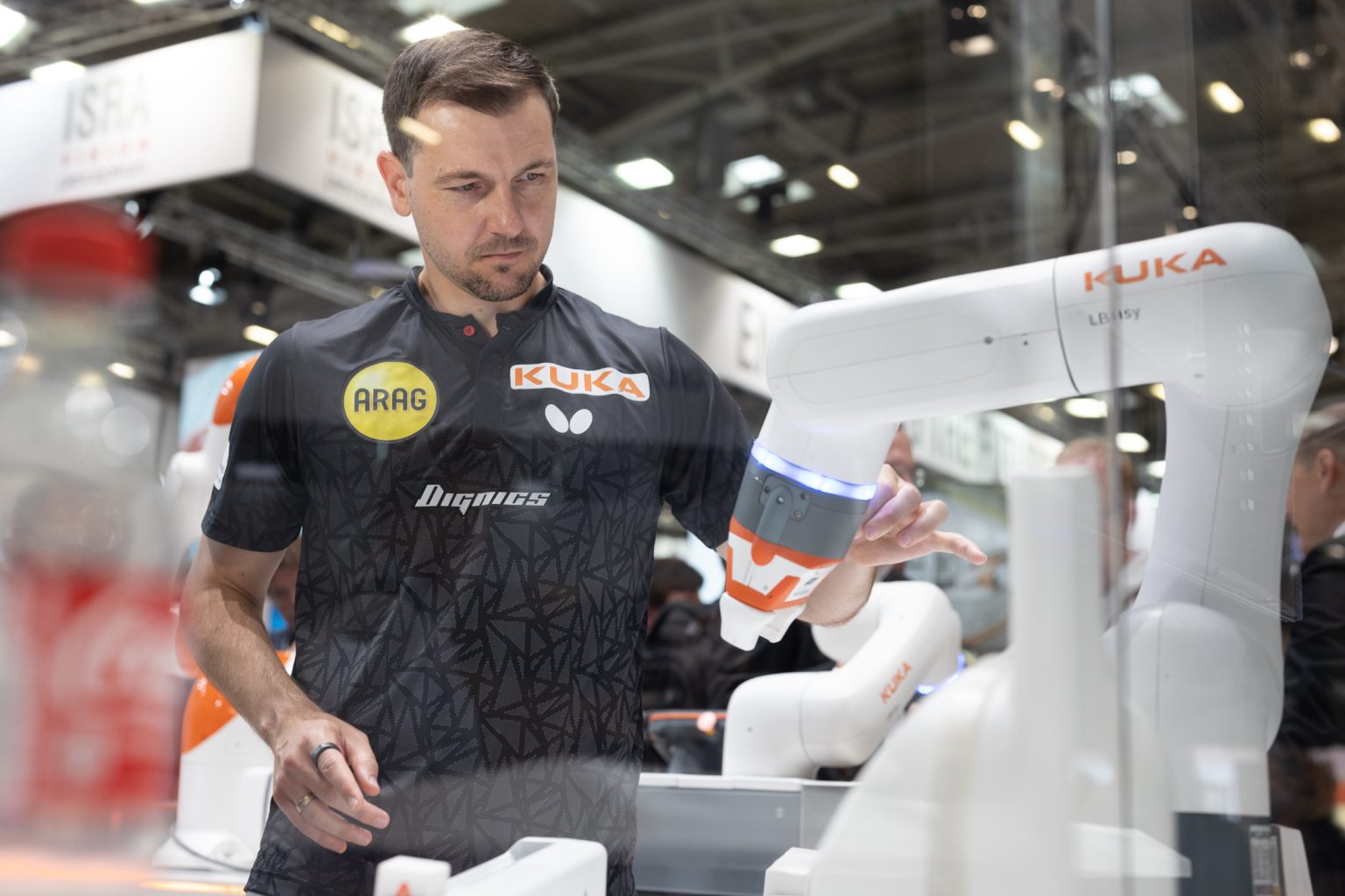 “I think like a machine” | KUKA