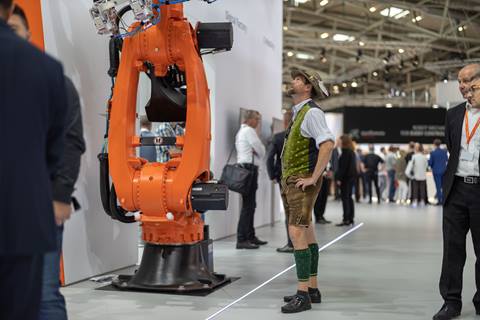 KUKA: ผู้บุกเบิกอุตสาหกรรม 4.0 | KUKA AG