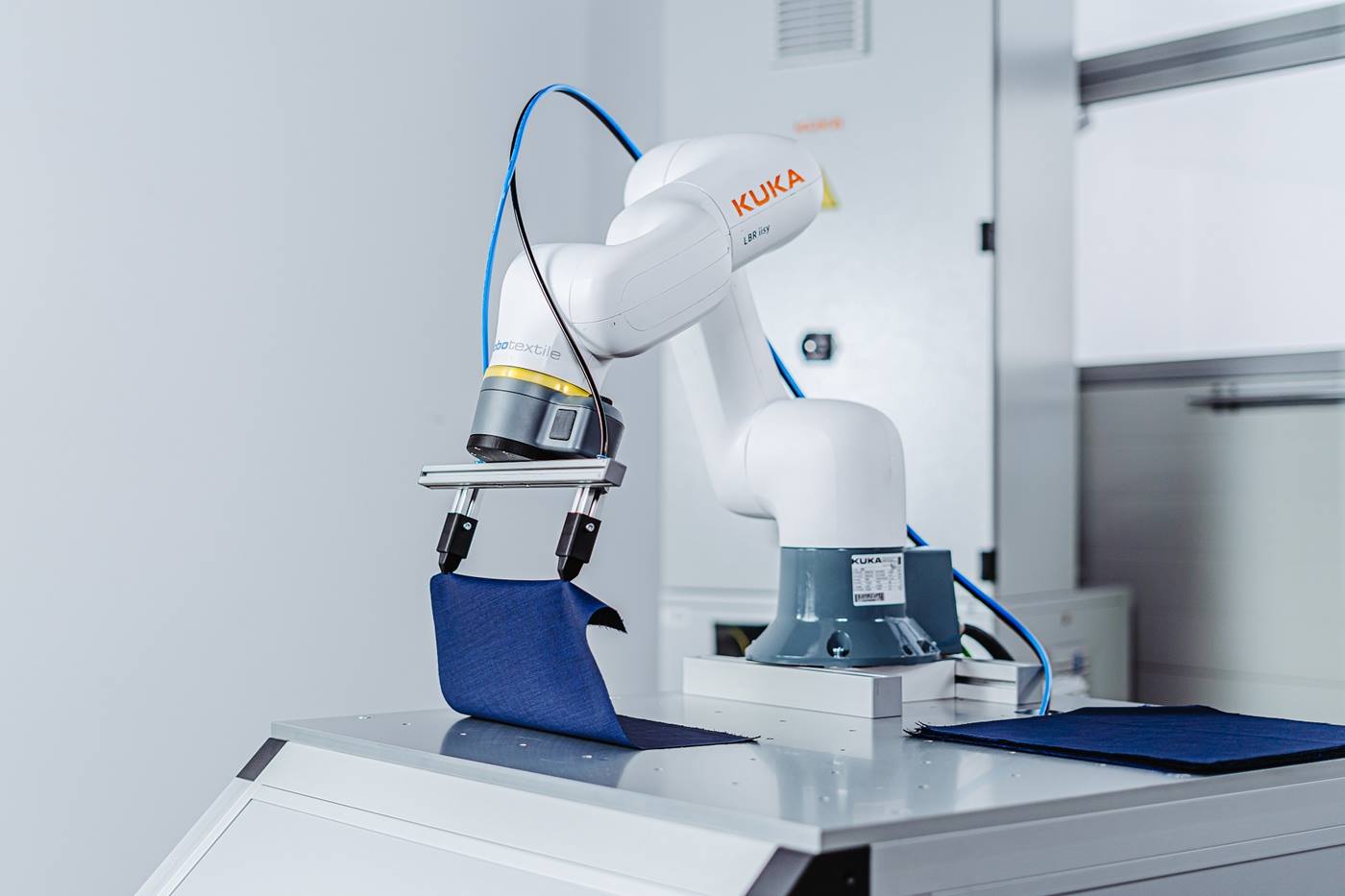Textile turning point: Robotics for the apparel industry | KUKA