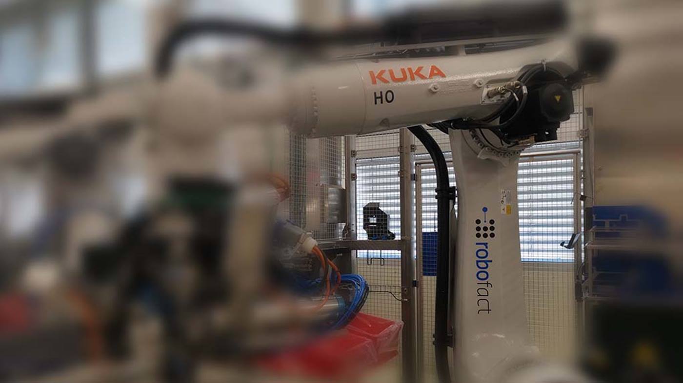 Safe food production with Hygienic Oil Robots | KUKA AG