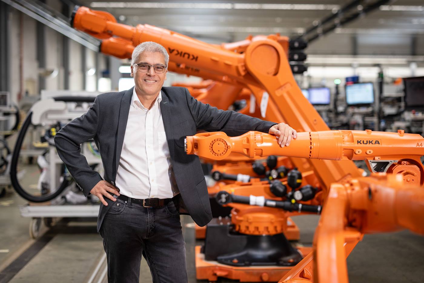 Über 50 Jahre Robotik-Know-how - KUKA AG