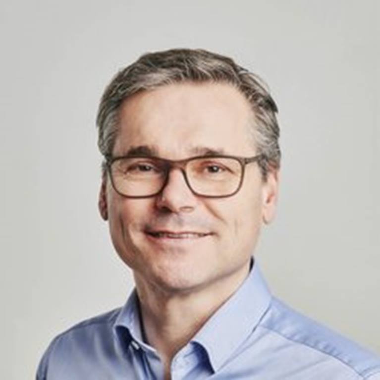 Ein Buch zum 125. KUKA Geburtstag - Interview - KUKA