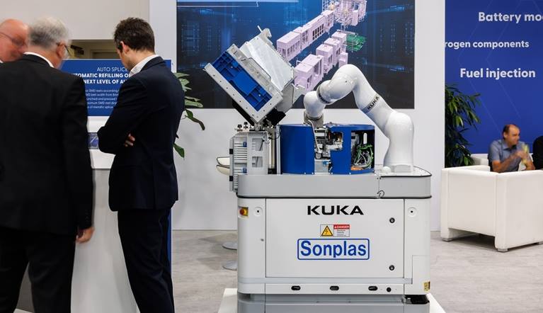 iiMagazine | All about Robotics | Technology • Imagine • Society - KUKA AG