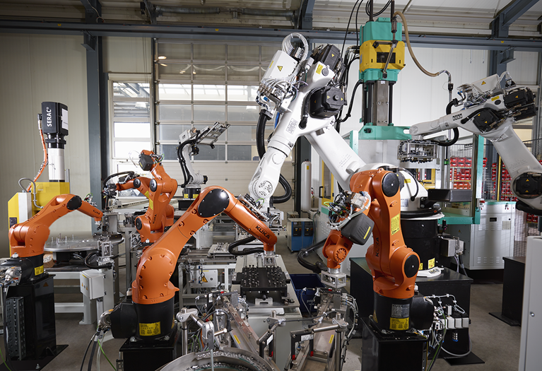 Le premier robot industriel du monde : KR FAMULUS | KUKA AG