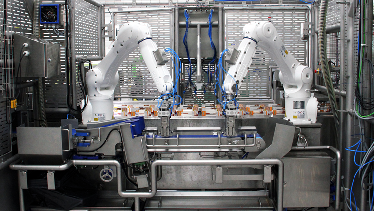 毎分60個のサンドイッチを包装するロボットKR AGILUS | KUKA