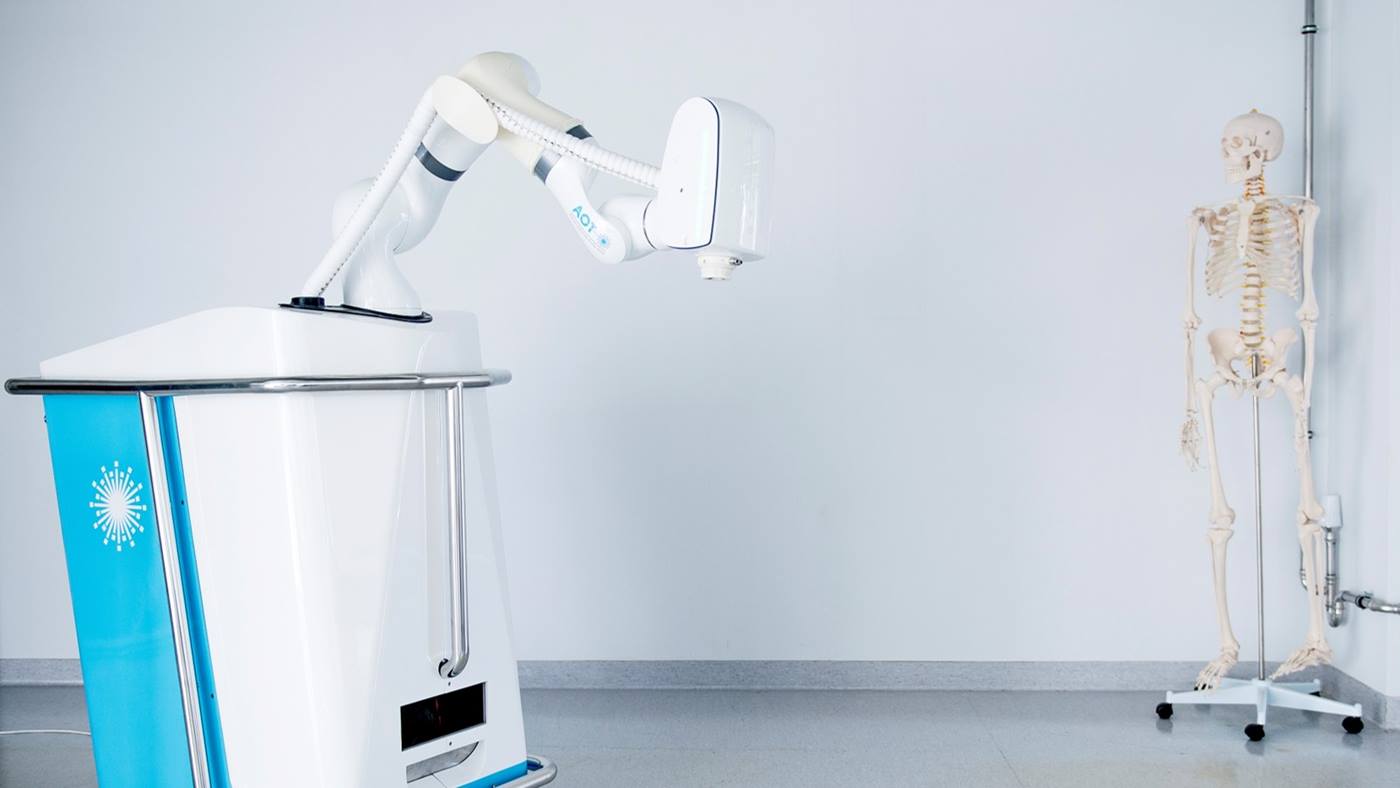 CARLO - robot guided laser surgery | KUKA Germany