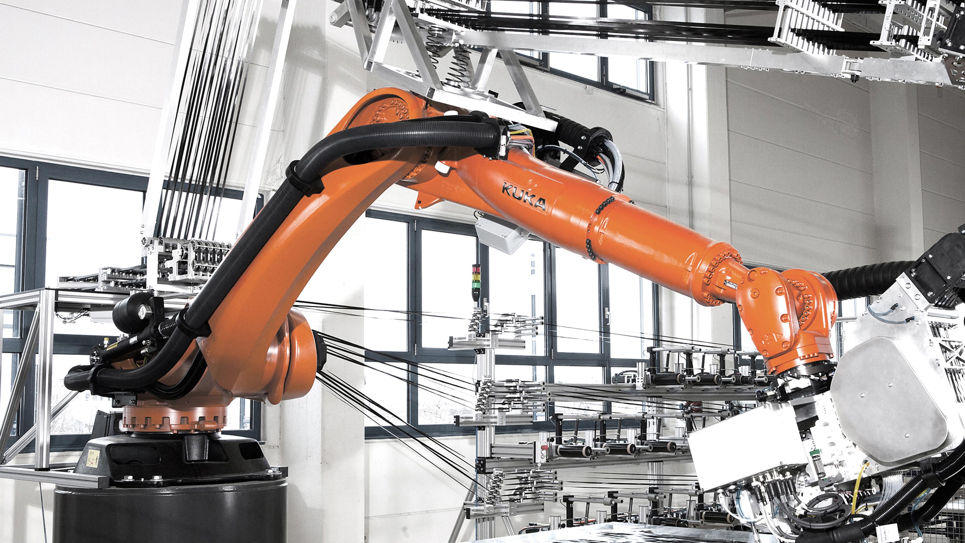 KUKA Robotics Case study at Compositence | KUKA AG