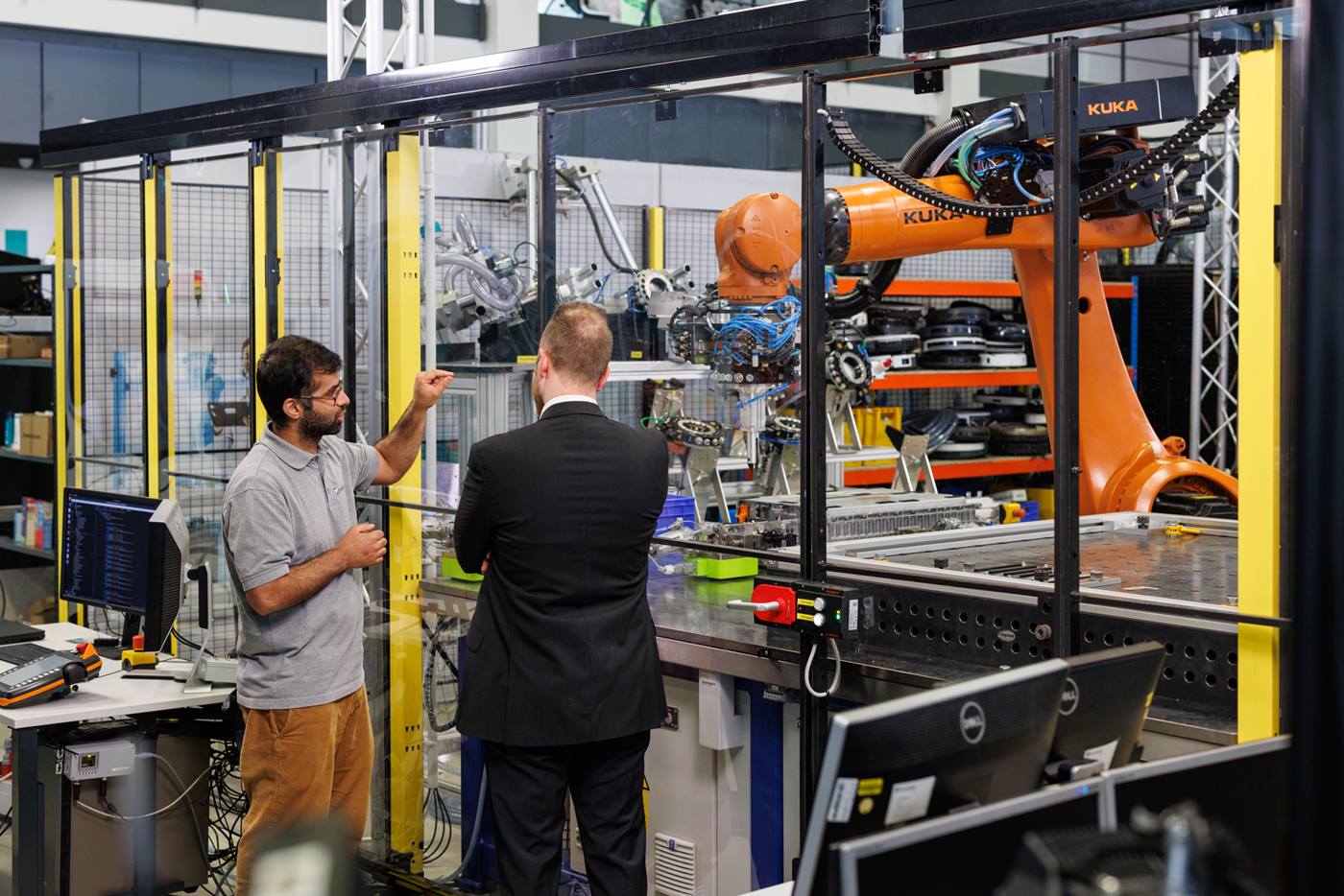 “DeMoBat”: Battery disassembly for electric cars using KUKA robots ...