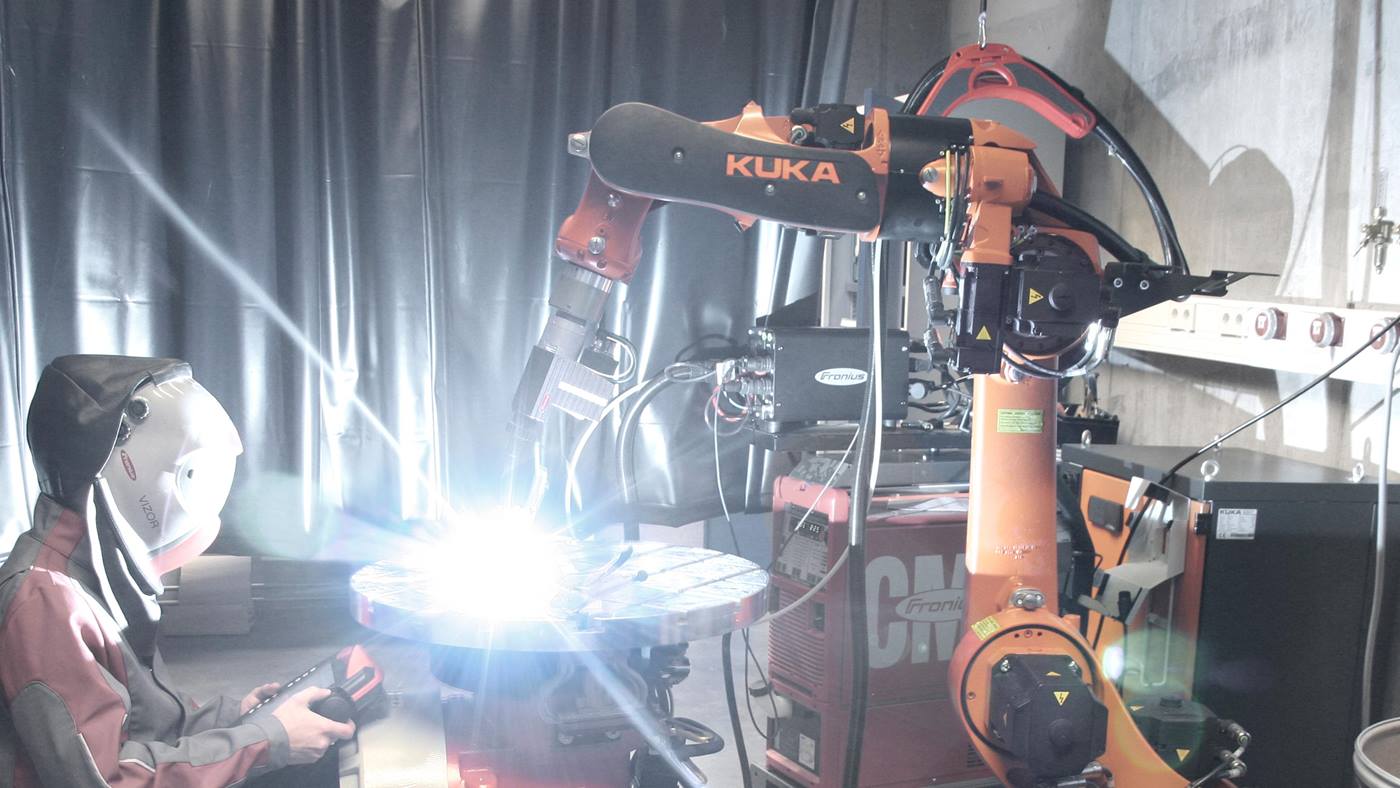 KUKA Case Study - Arc Welding at Fronius | KUKA AG