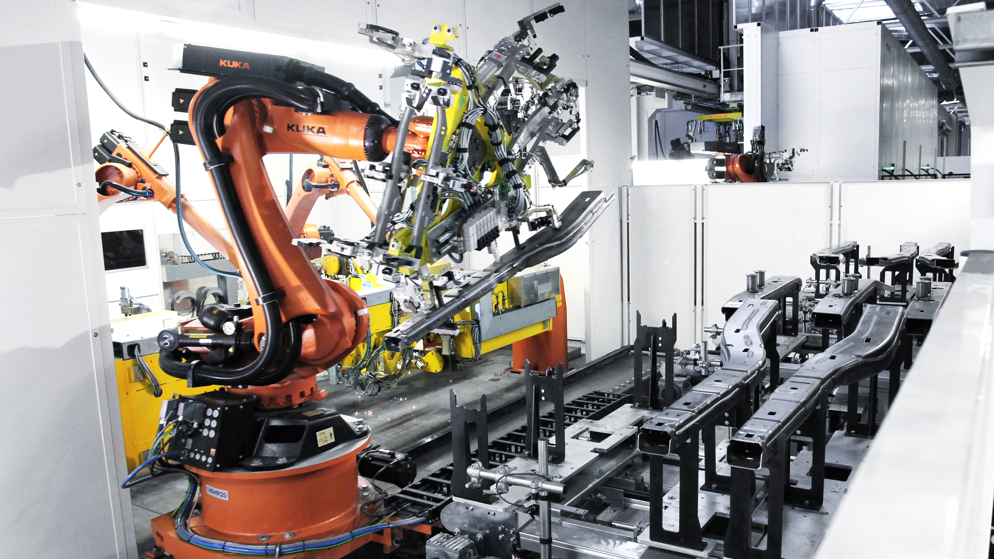 Gestamp setzt auf Know-how von KUKA Systems - KUKA AG