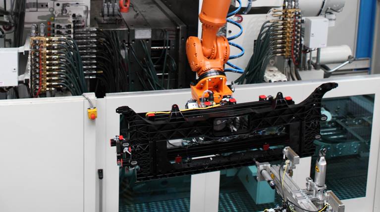 KUKA case study: KUKA robot supports automotive supplier | KUKA AG