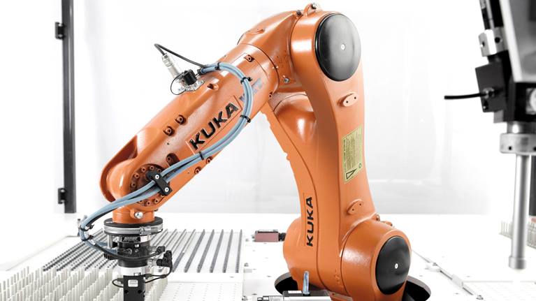 KUKA Robotics case study at WKT Kunststofftechnik GmbH | KUKA AG