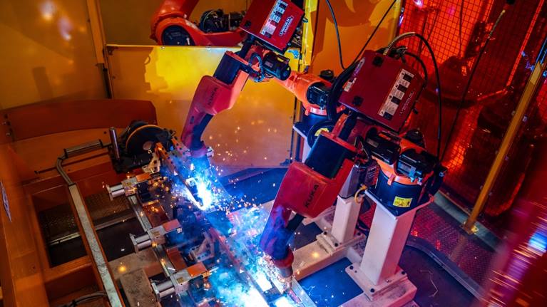 Automated arc welding with KUKA | KUKA AG