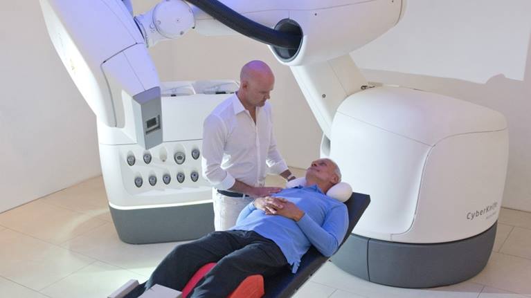 Robot-assisted system for precision radiation | KUKA AG