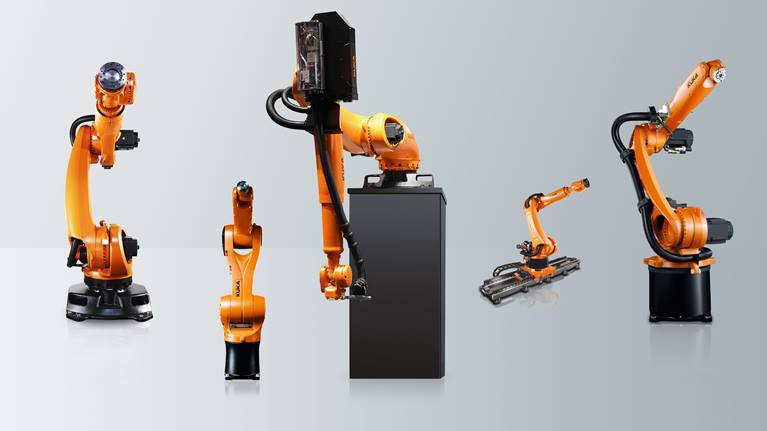 Plastics industry: More efficiency with automation | KUKA AG