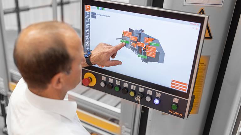 cell4_FSW: the new cell for friction stir welding | KUKA AG