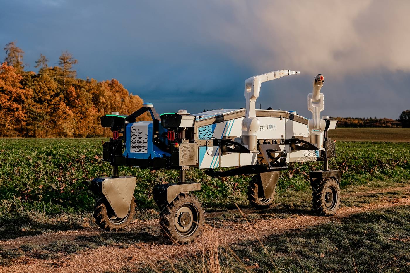 Mobile Roboter ernten Äpfel - KUKA
