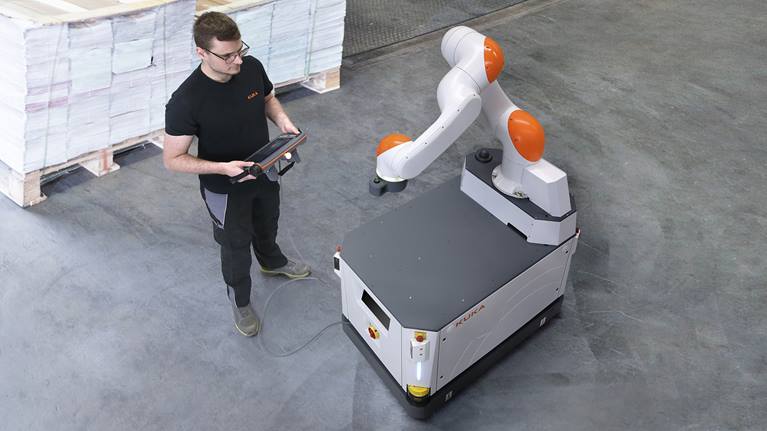 KUKA mobile manipulator robots for logistics and adaptable production ...