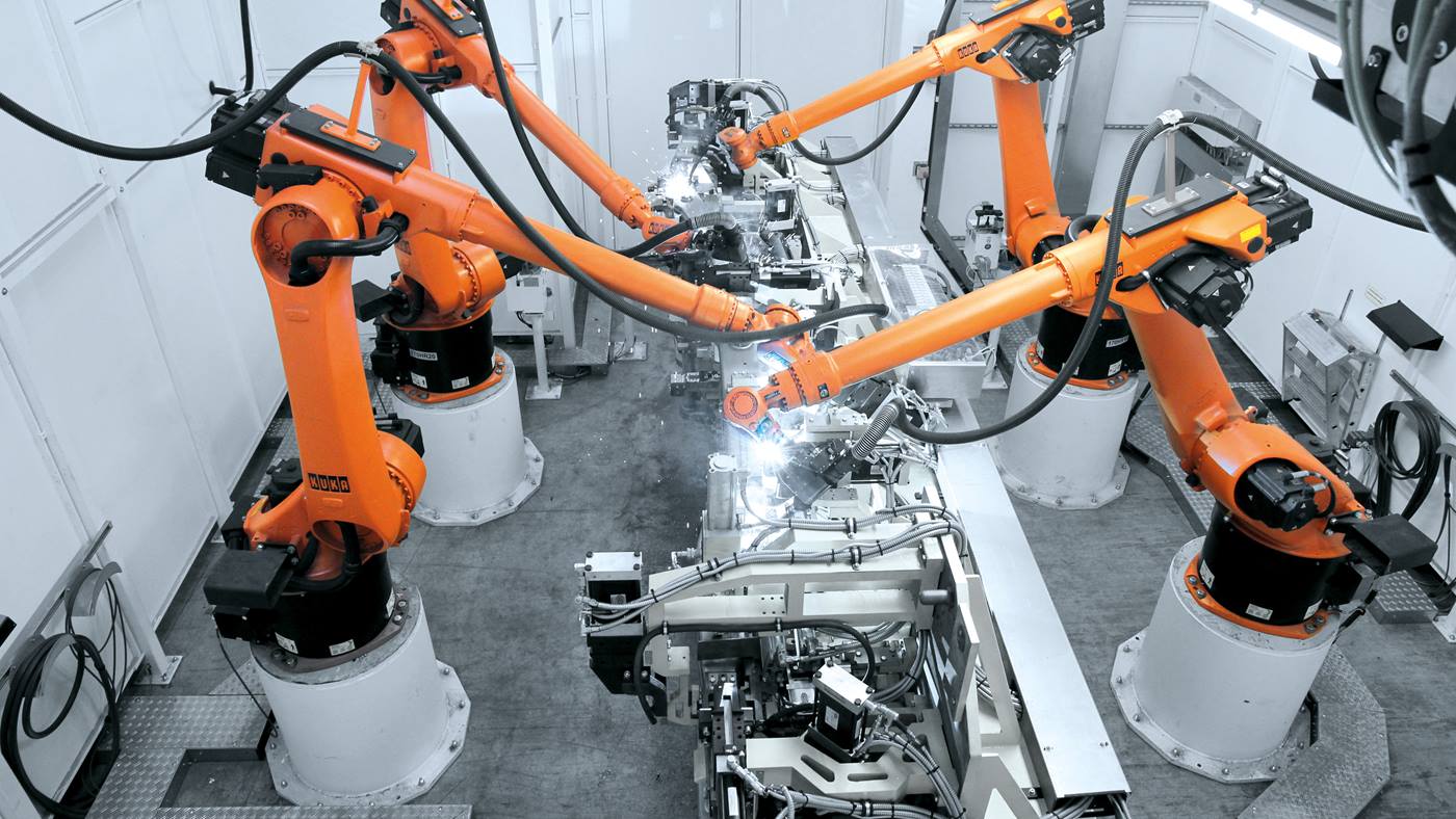 Arc welding robots | KUKA AG