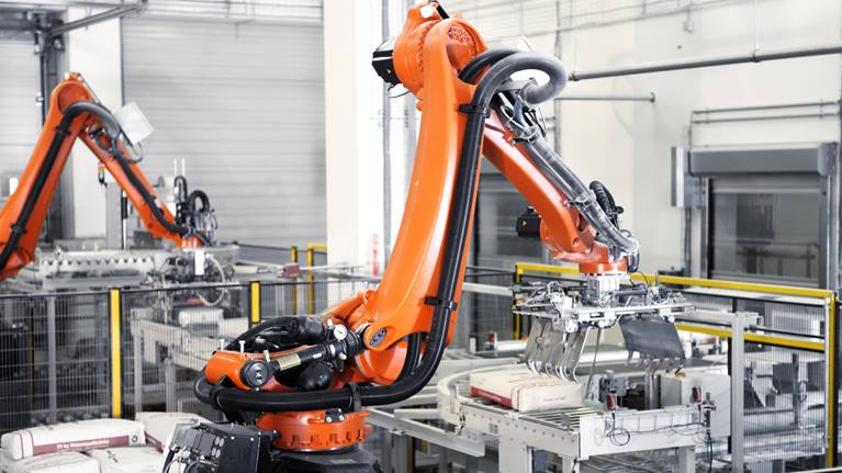 Packaging and palletizing robots for all industries. | KUKA AG