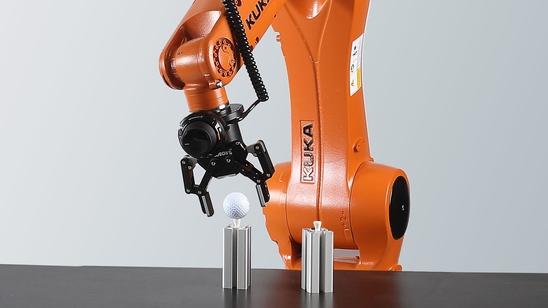 KUKA ready2_pilot | KUKA AG