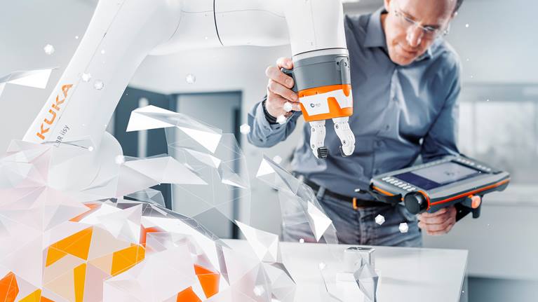 The new and simple KUKA operating system iiQKA.OS | KUKA AG