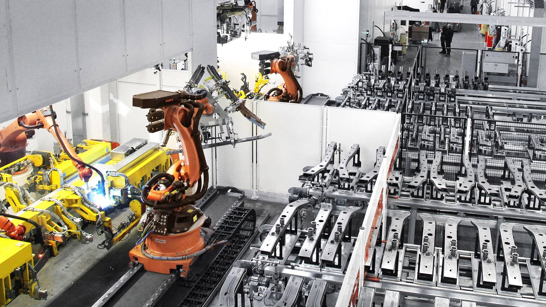 Plant systems for transport of components | KUKA AG
