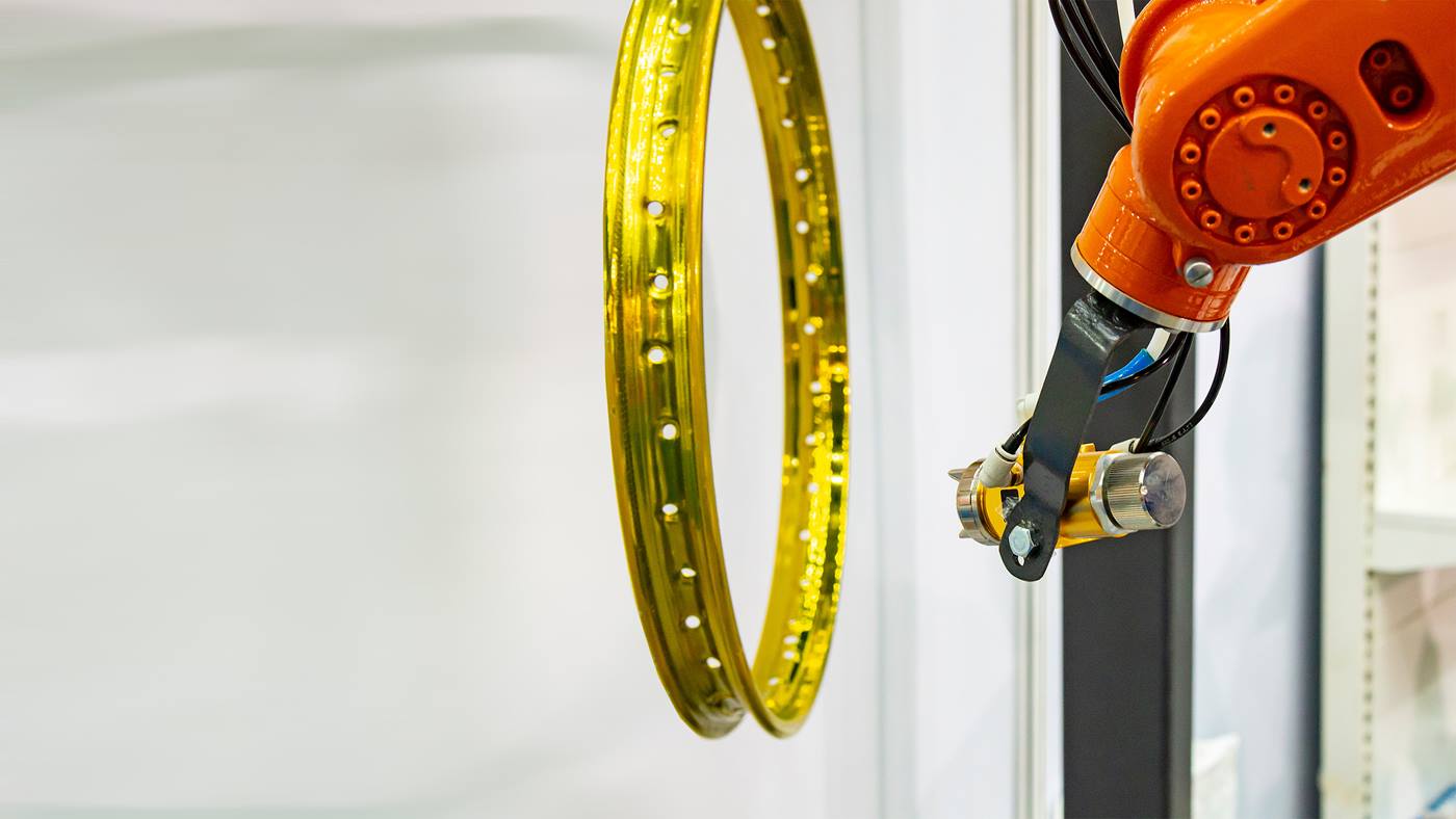 Safe automated painting with KUKA | KUKA